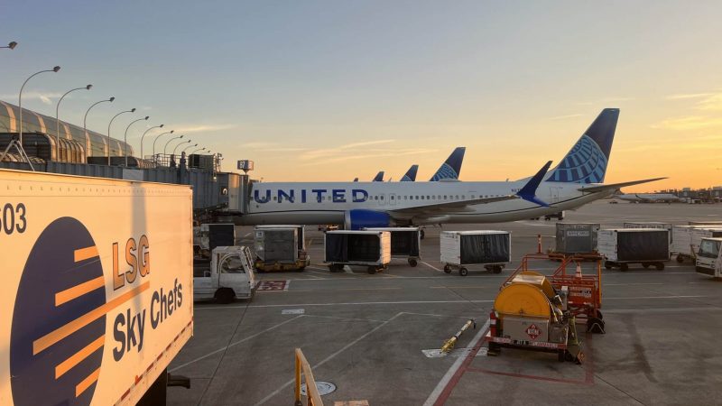 Review: United First Class Boeing 737-800